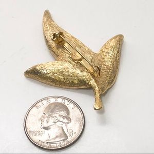 Jewelry | Gold Tone Leaf Brooch Pin | Poshmark